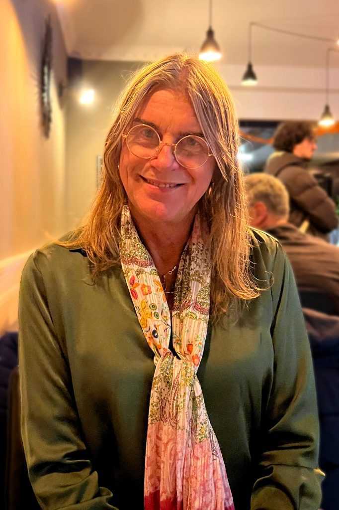 About Us - TransLucent